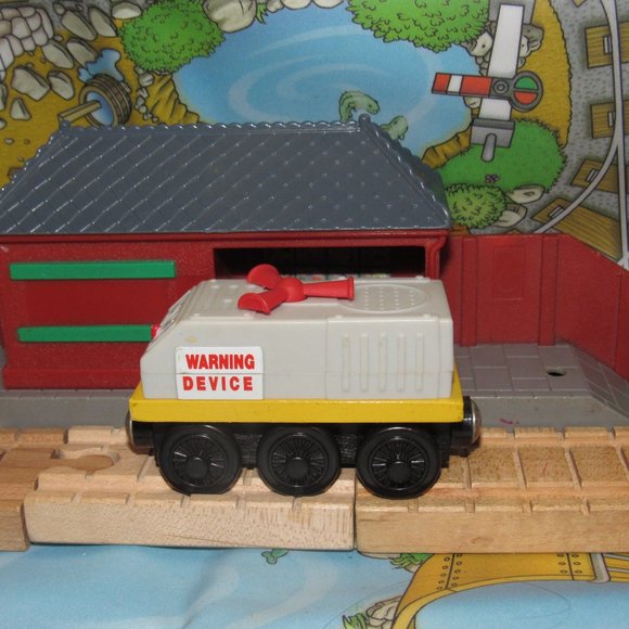Thomas & Friends | Toys | Thomas Wooden Railway Train Engine Track ...